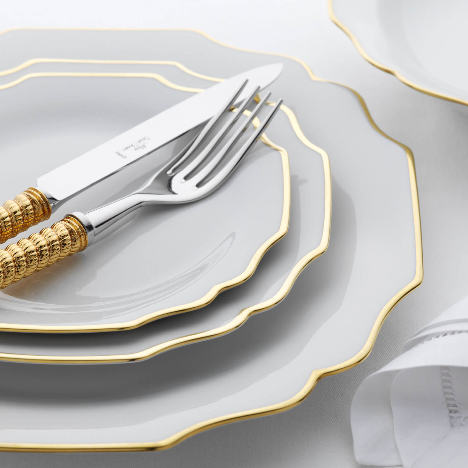 Augarten Wien 1718 - Belvedere White & Gold Dinner Plate – Bonadea